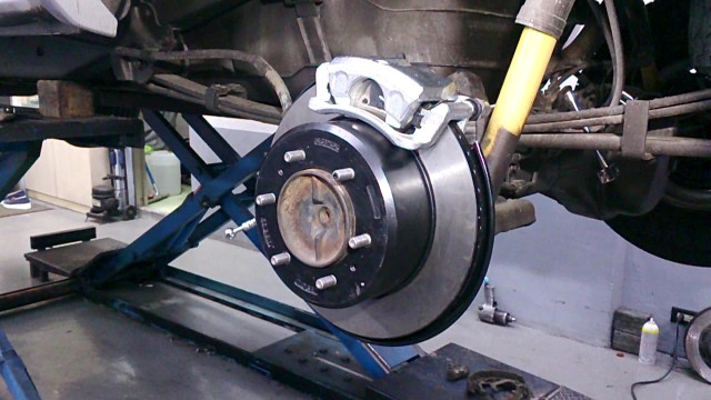 Tacoma rear drum to disc conversion kit is comming soon.